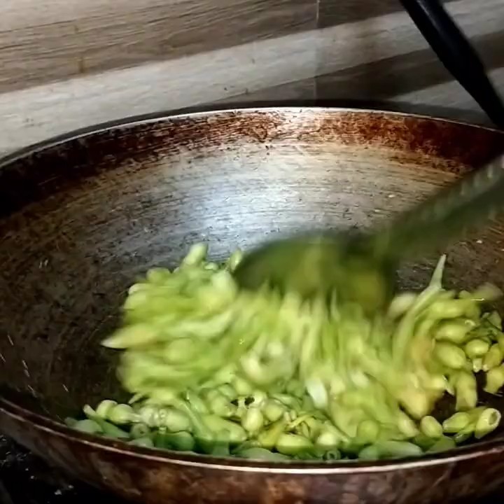 Radish Pods Recipe| ಮೂಲಂಗಿ ಕಾಯಿ ಪಲ್ಯ - YouTube