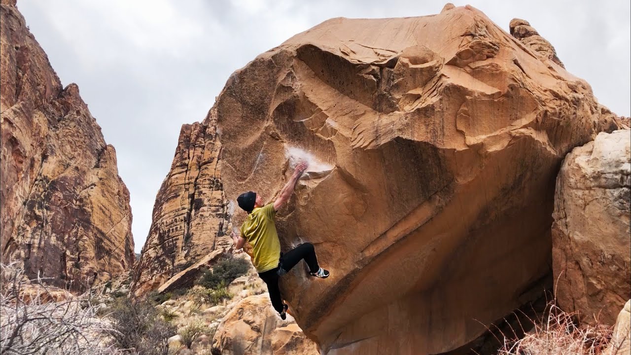 Red Rocks Bouldering- Fountainhead (V9) - YouTube