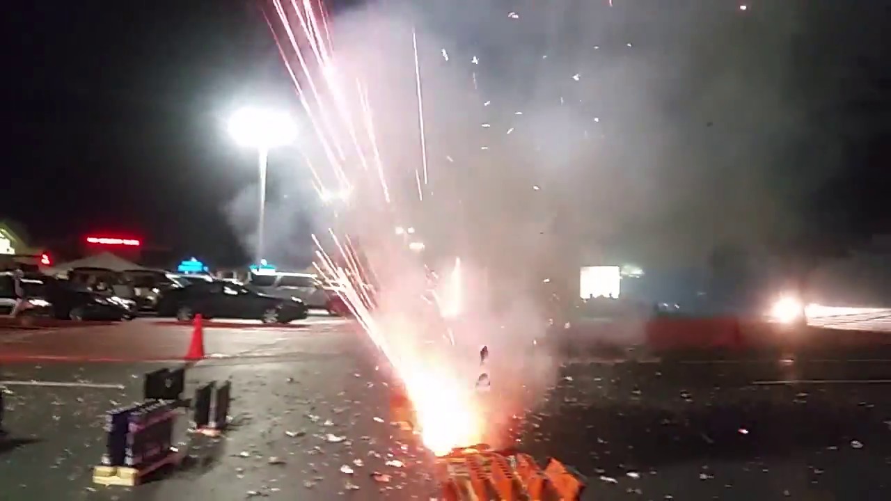 2015 Fireworks Show ground zero view - raw - YouTube
