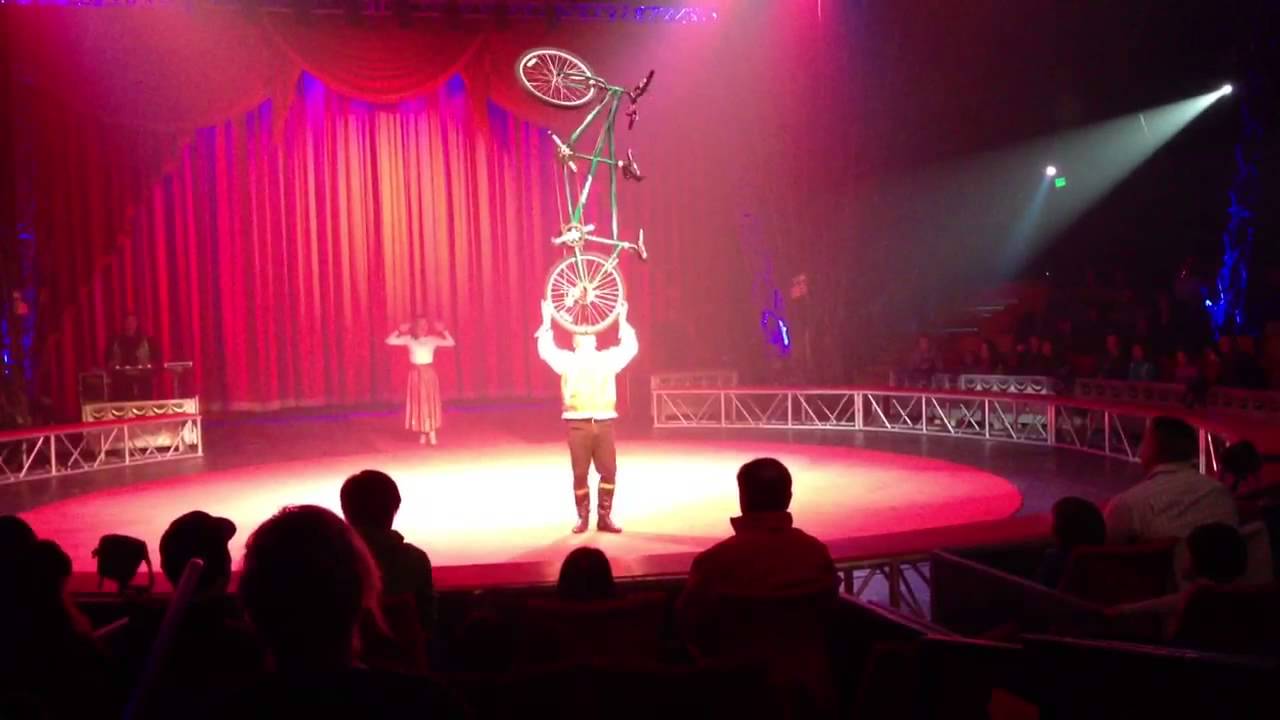 Circus Vargas Jon Weiss - YouTube