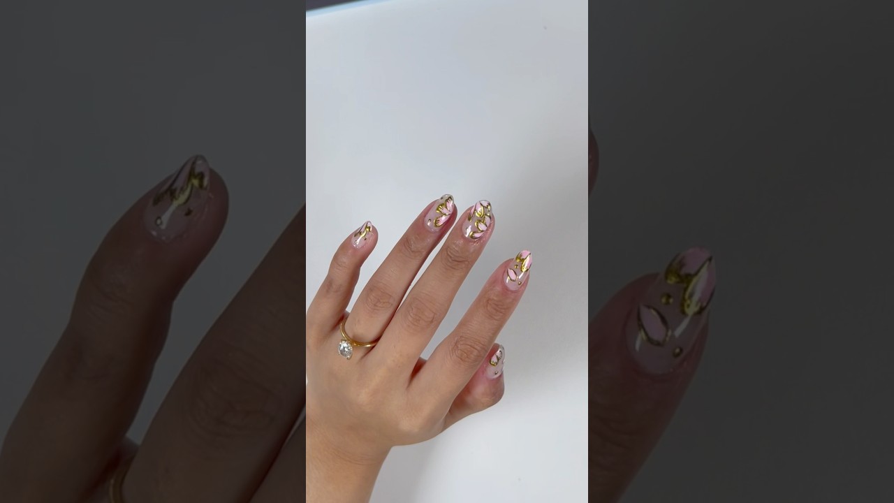 Isolated chrome tutorial #chromenails #nails #nailsinspo #naildesigns # ...