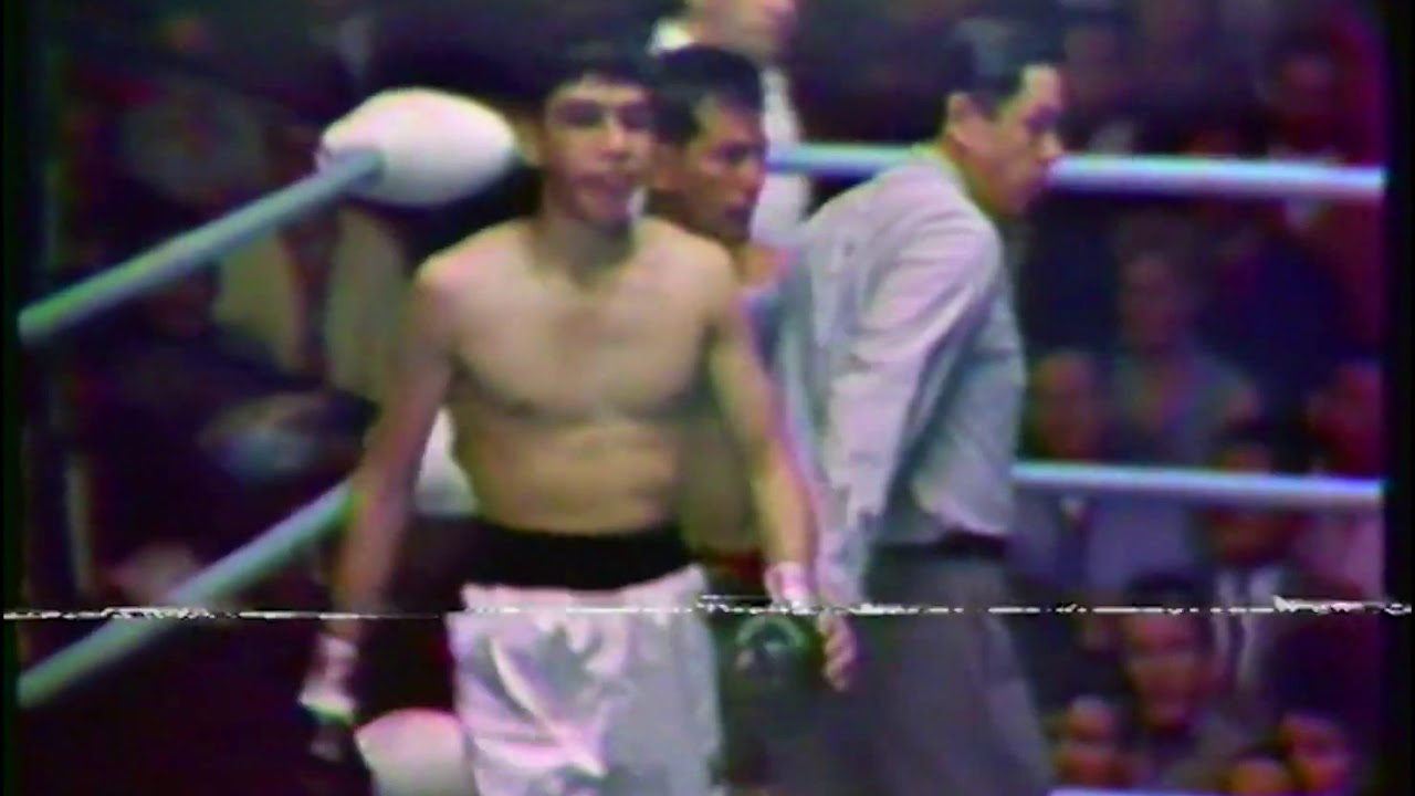 Mando Ramos vs Ray Echevarria - YouTube