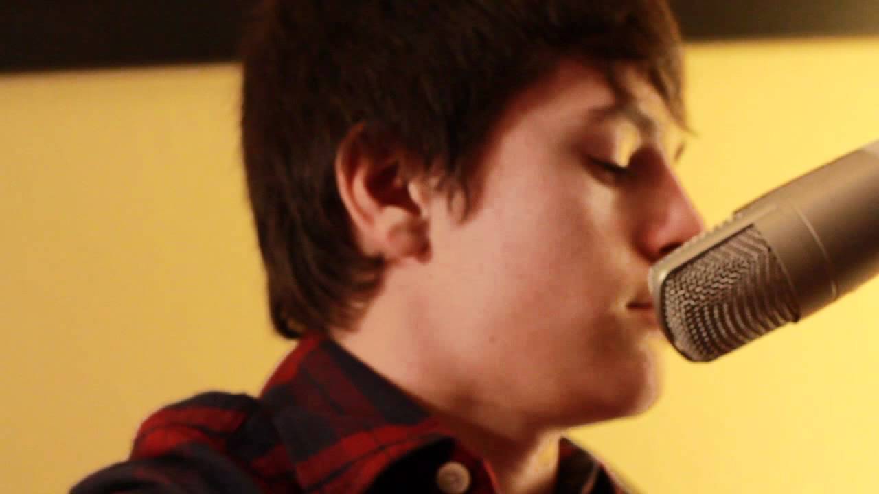 Everlong cover by Foo Fighters sung by Ray Becerra - YouTube