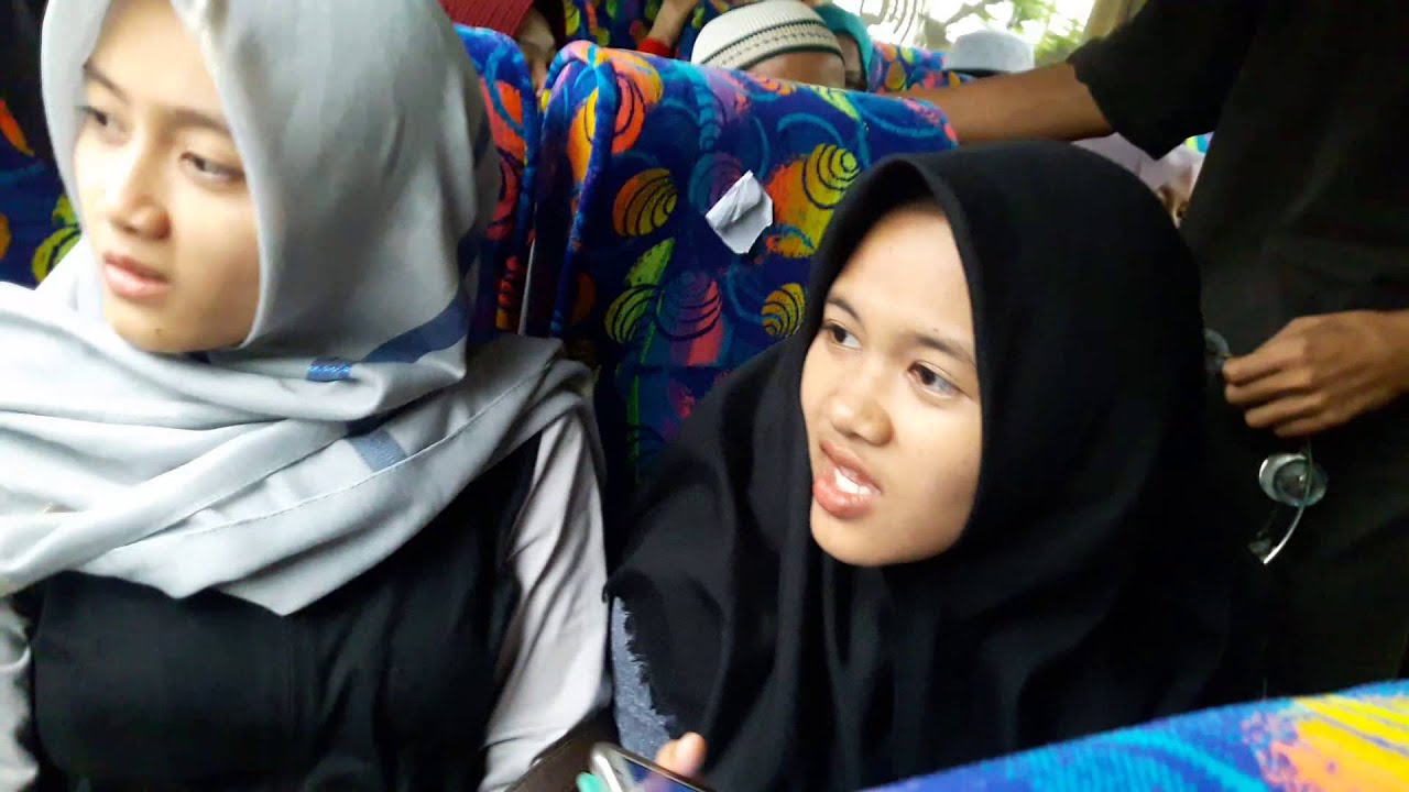 Pengamen Lucu Jalur Ziarah Banten - YouTube
