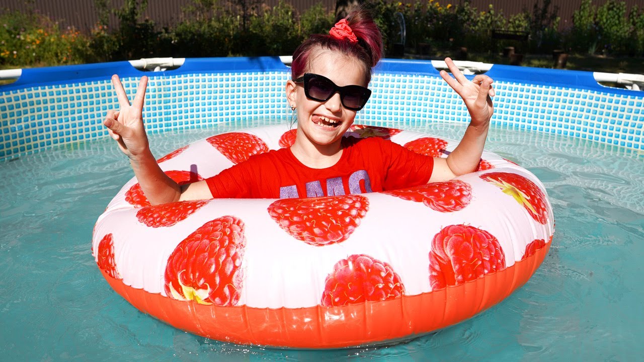 Lika wants to swim in the pool and shows important rules with mommy ...