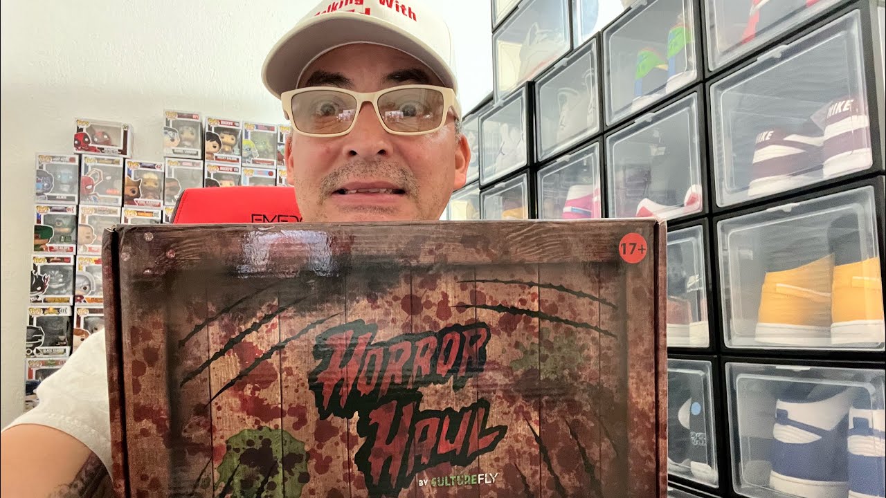 Unboxing the Culture Fly Halloween box. - YouTube
