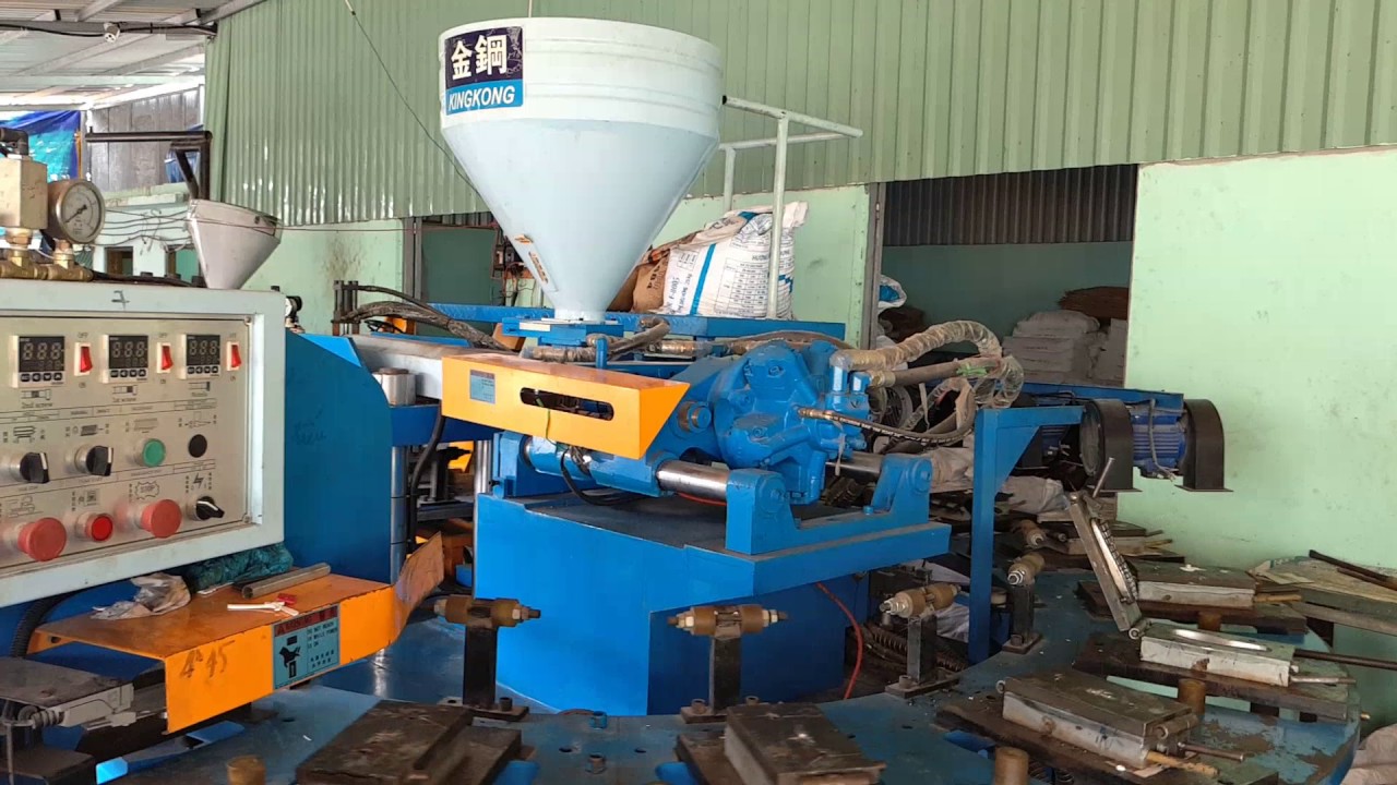 2 colors PVC/TPR Sole machine - YouTube