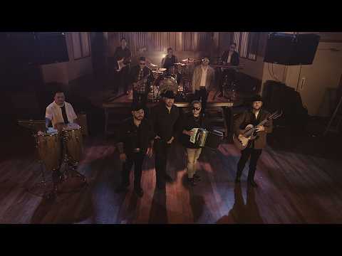El Plan & @GrupoSolidoOficial   Se Ve Desde La Luna (Video Oficial)
