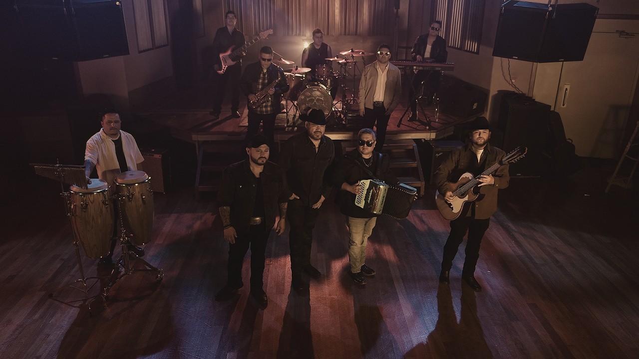 El Plan & @GrupoSolidoOficial Se Ve Desde La Luna (Video Oficial) - YouTube