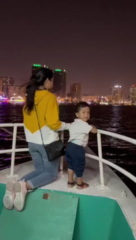 ye sahar hai Aman ka ..#dubai #dubailifestyle - YouTube