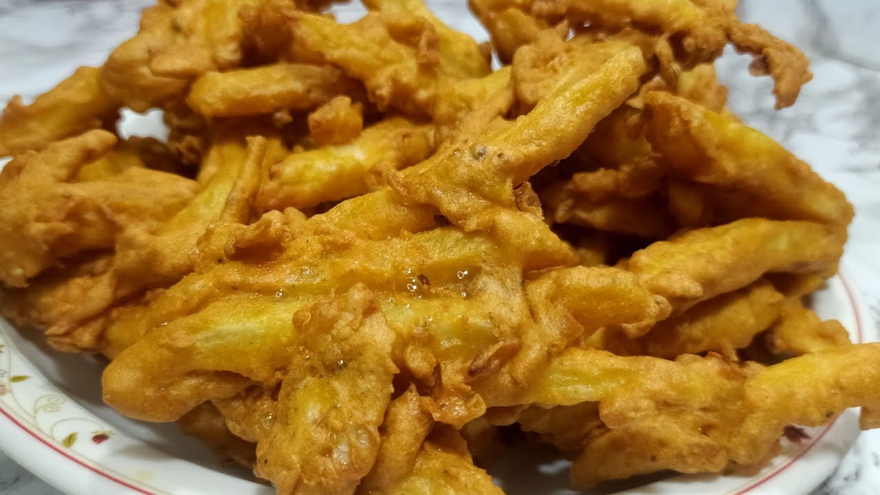 BEST Crispy Pakoras Recipe at Home for Ramadan! (Easy Iftar Recipe ...