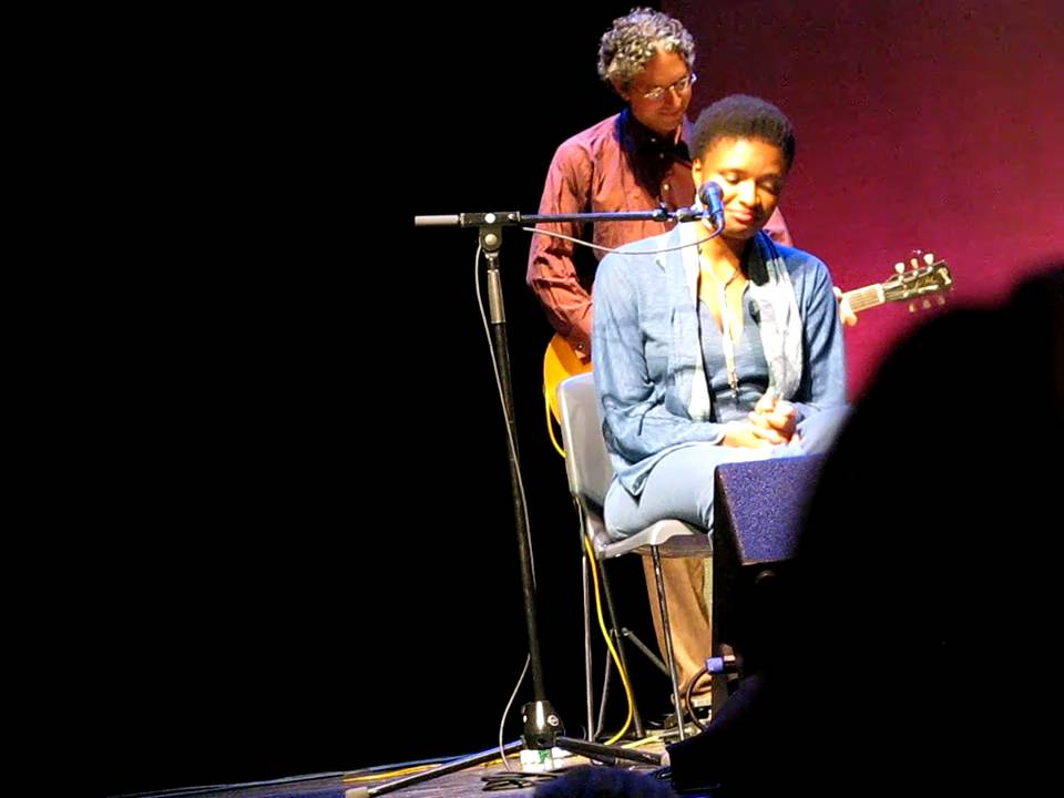 Lizz Wright and Toshi Reagon - Don't Think Twice, It's All Right - YouTube