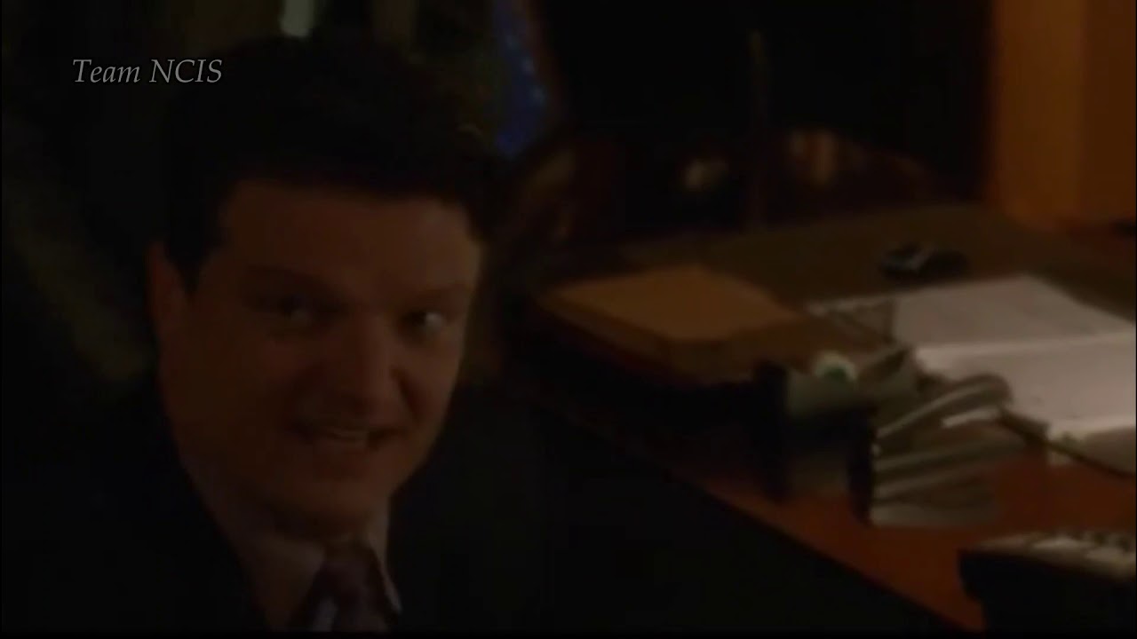 NCIS - 12x23 Mcgee et Dorneget partent au Caire - YouTube