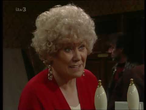 Corrie 13th March 1996 - YouTube
