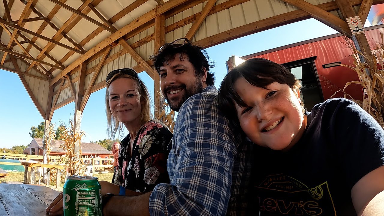 Beautiful Elise and Garrett - YouTube