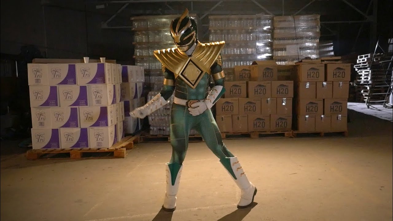 GREEN RANGER vs RYU outtakes and dancing - YouTube