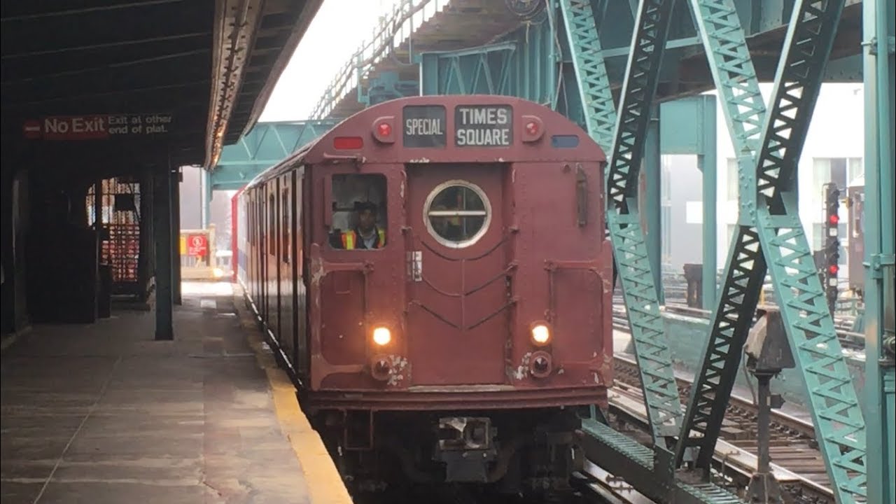 IRT Flushing Line: NIS R62A, NIS R188 and NIS Train of Many Colors Yard ...