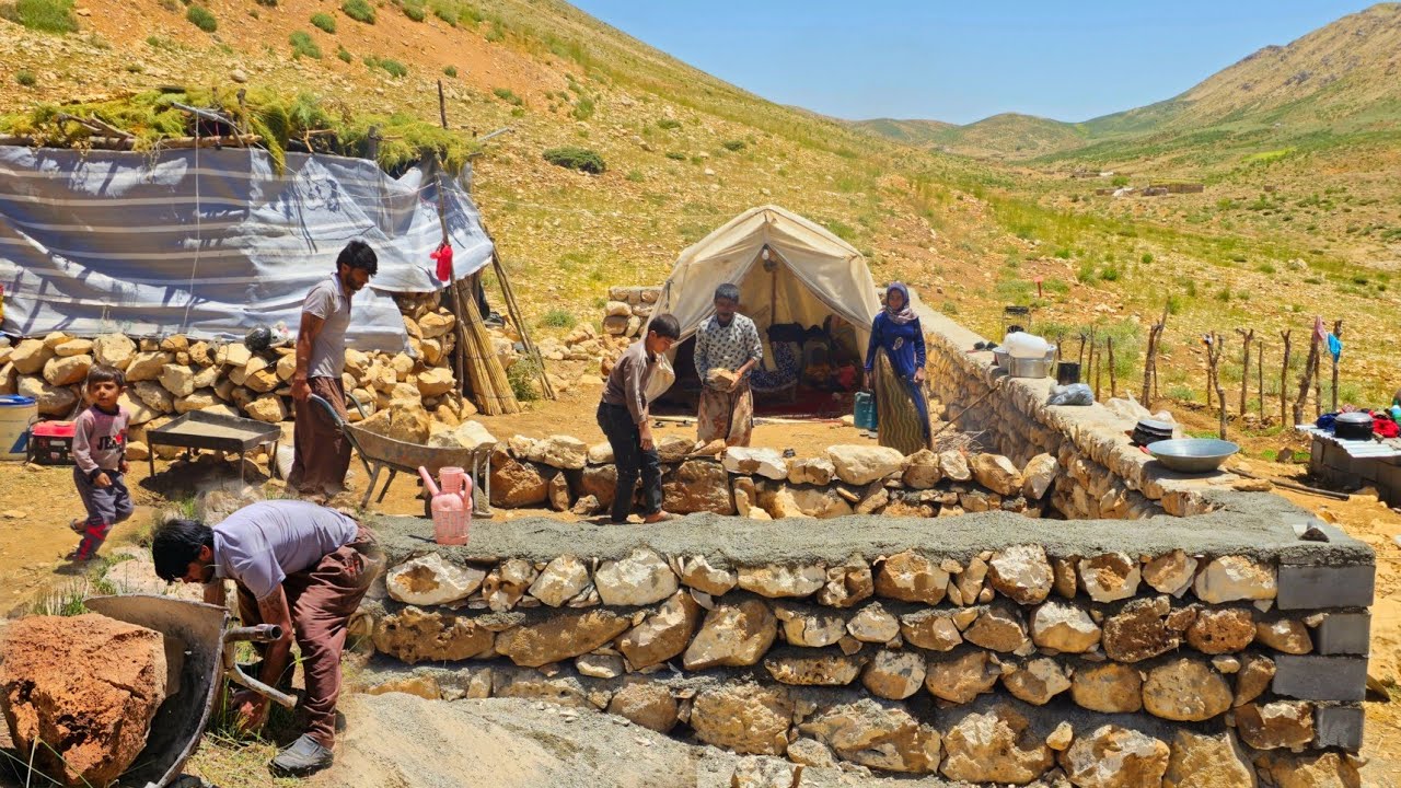 Nomadic life:Building a warm nomadic house withnatural stone ...