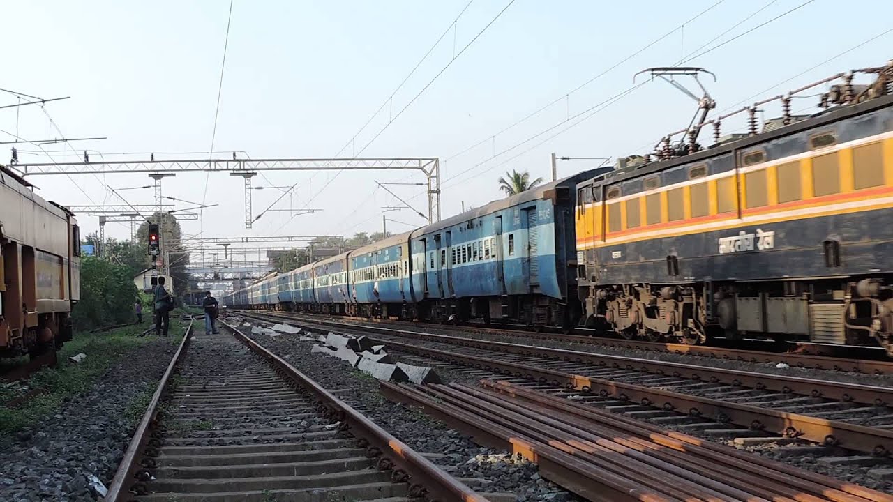 WCAM 2P Madurai Vivek Express - YouTube