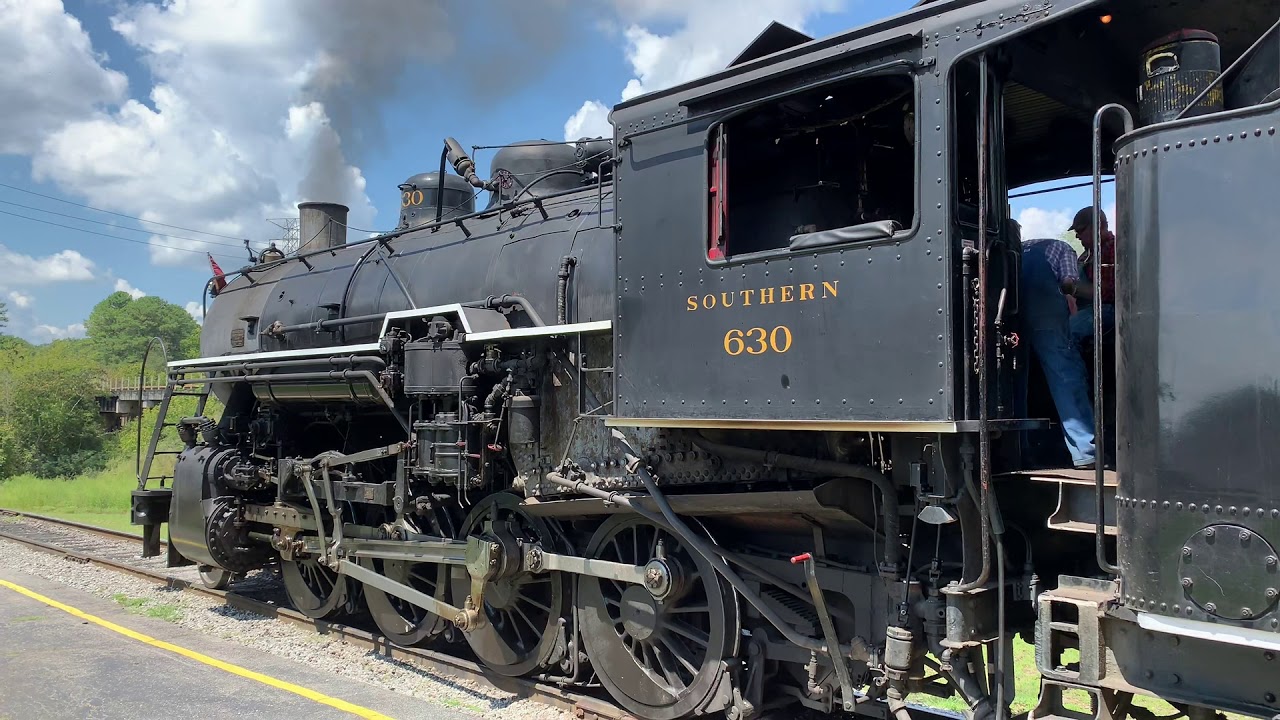 Southern 630 departing the depot - YouTube