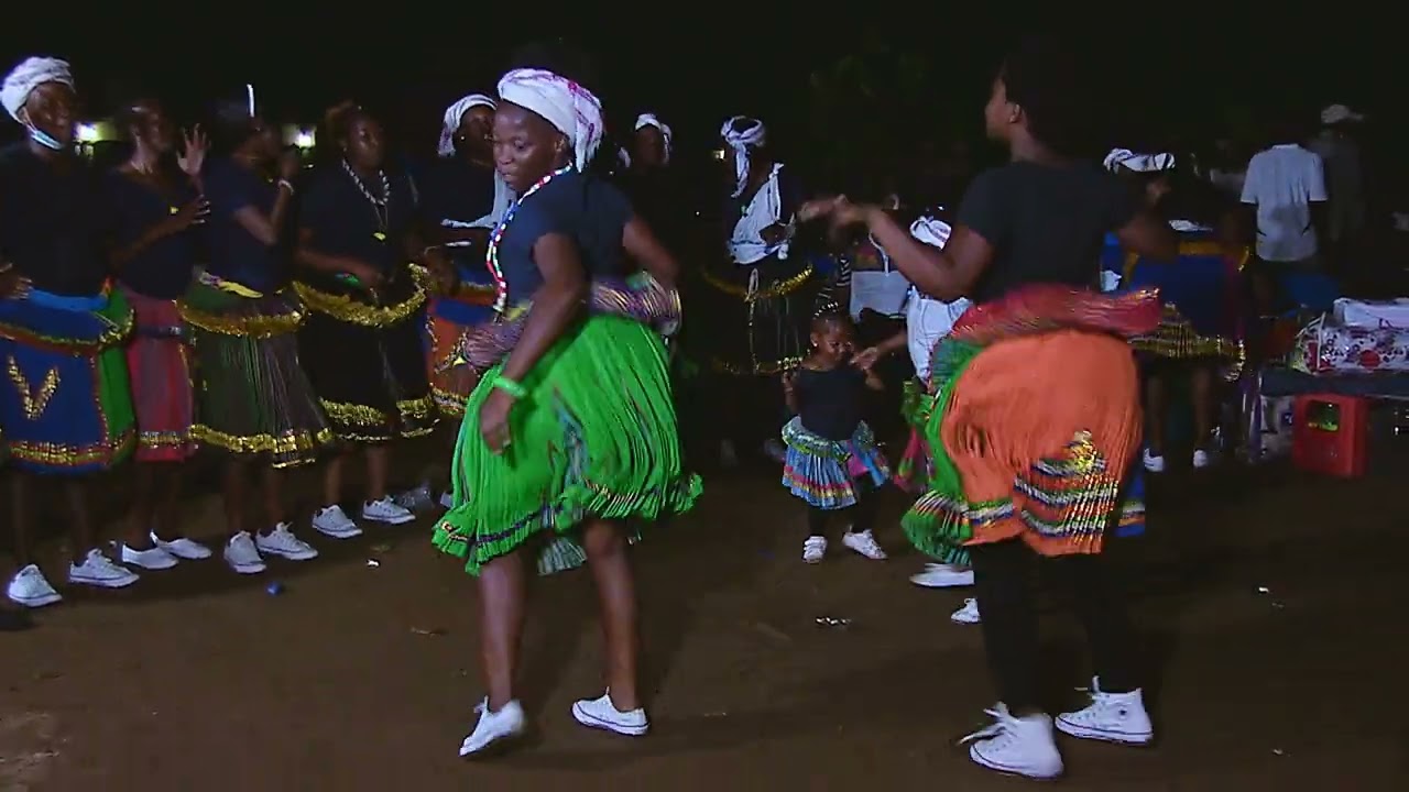 Xibelani Dance - Bana Mincino - Part 3 @ Innocent & Khongelani Wedding ...