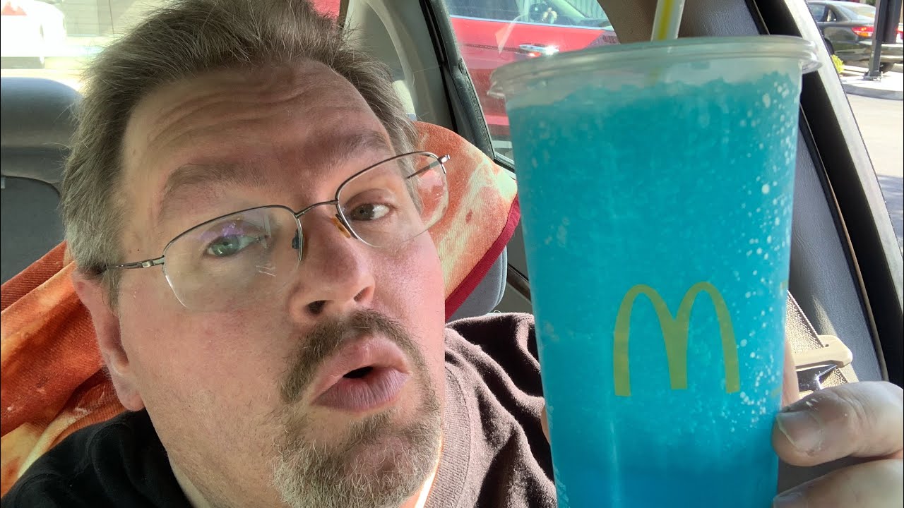 What’s New : McDonald’s Minute Maid Blue Raspberry Slushie - YouTube
