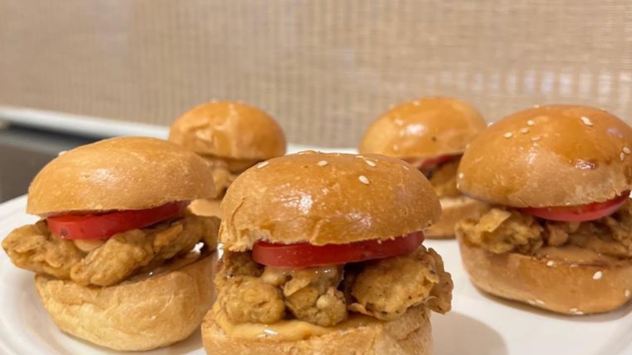 Juicy Zinger Mini Burger Recipe with homemade Sauce by Dr.moody foodie ...