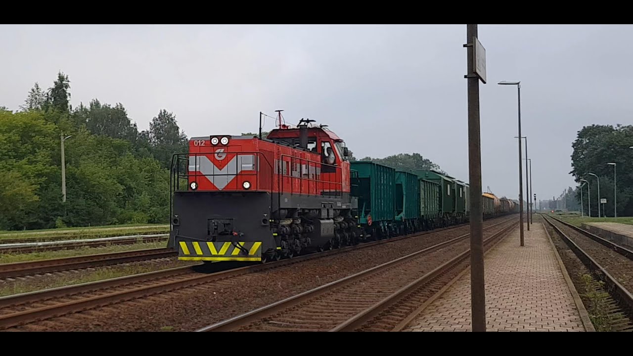 Locomotive TEM TMH-012 with a freight train - YouTube