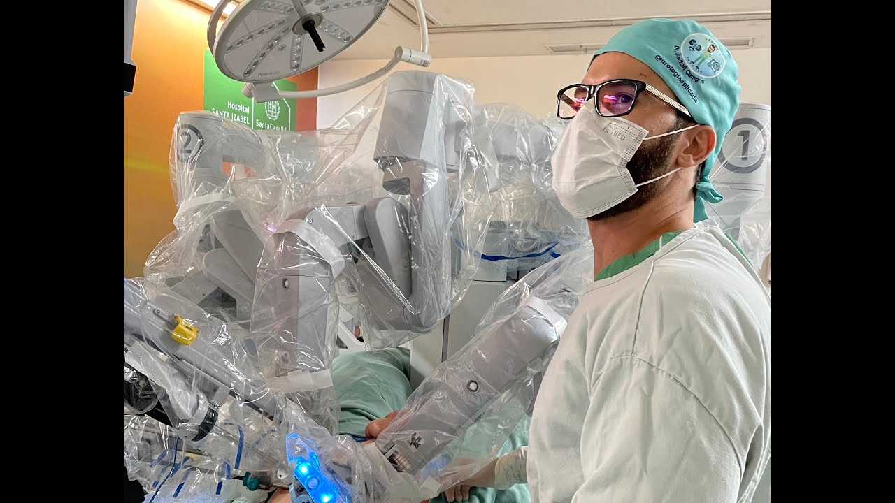Cistectomia Radical Robótica + Derivação à Bricker - YouTube