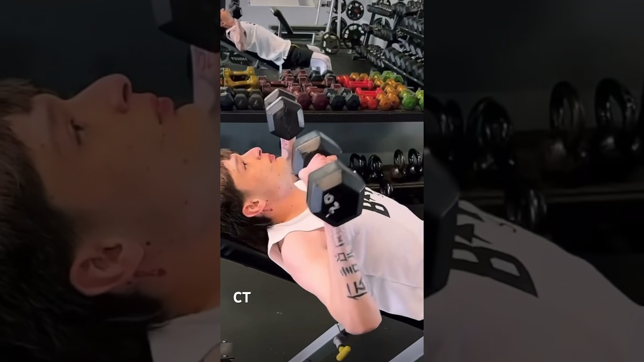 Peso pluma haciendo ejercicio 🏋️ 🥷 - YouTube