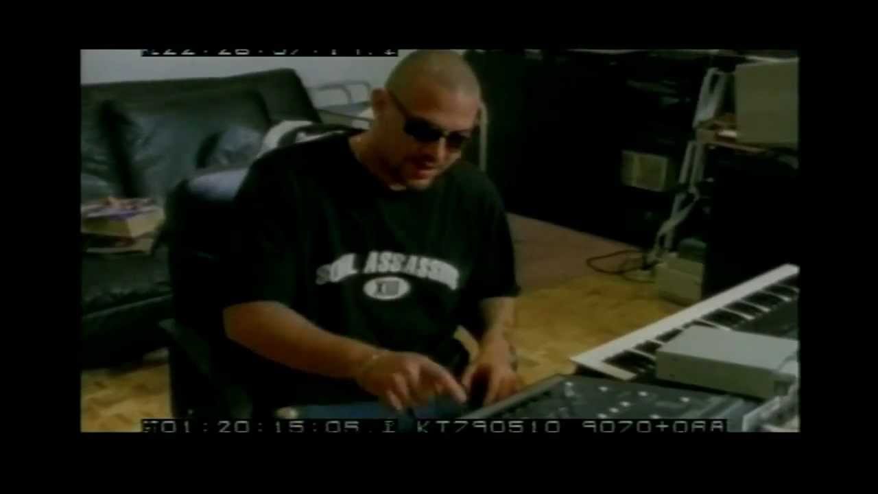 DJ Muggs on the SP-1200 - YouTube