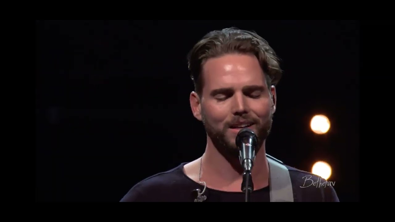 10,000 Reasons - Jeremy Riddle (Leaders Advance Fall 2016) - YouTube