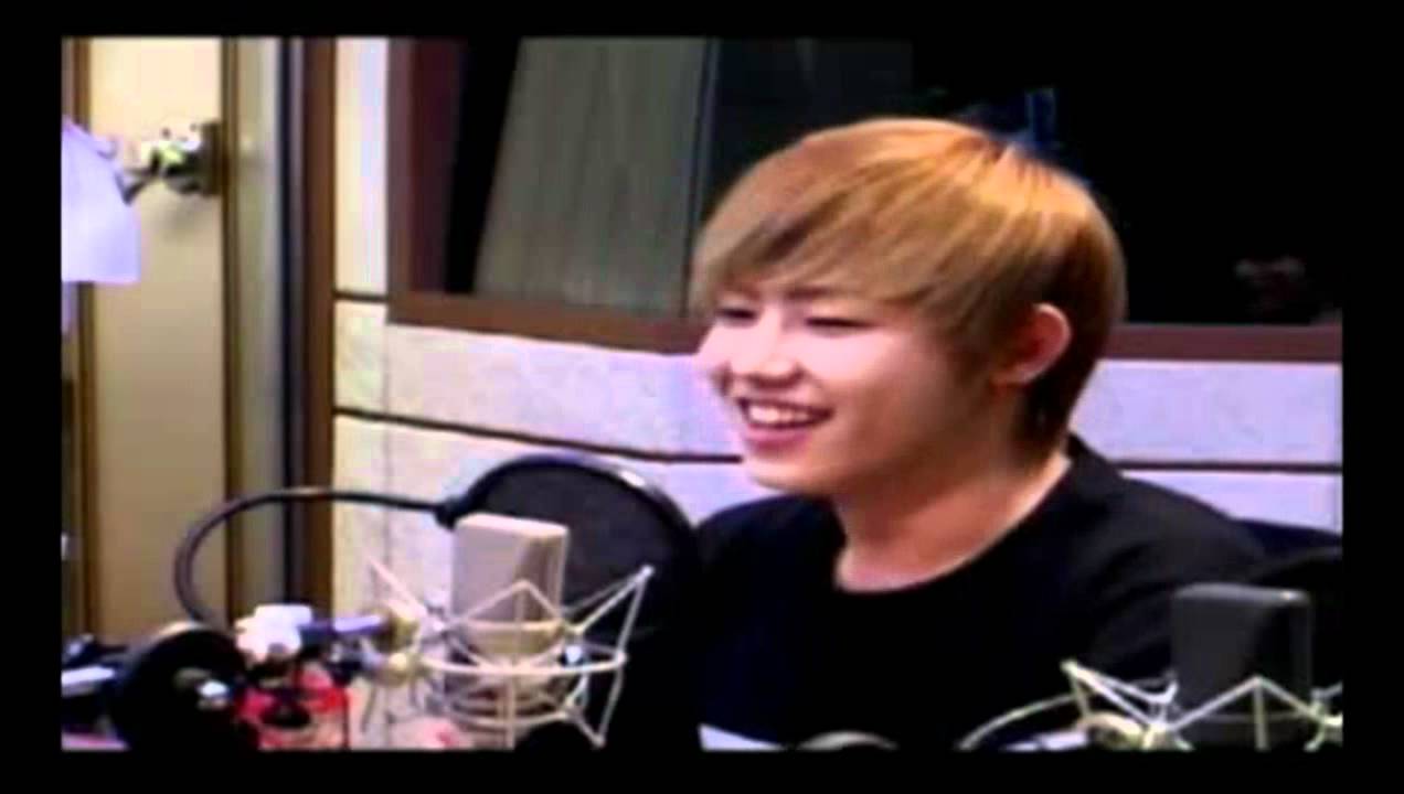 U-Kwon(Block B) singing Password 486 (Younha) - YouTube