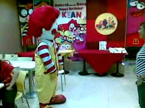 Megan vs Kid Mcdo - YouTube