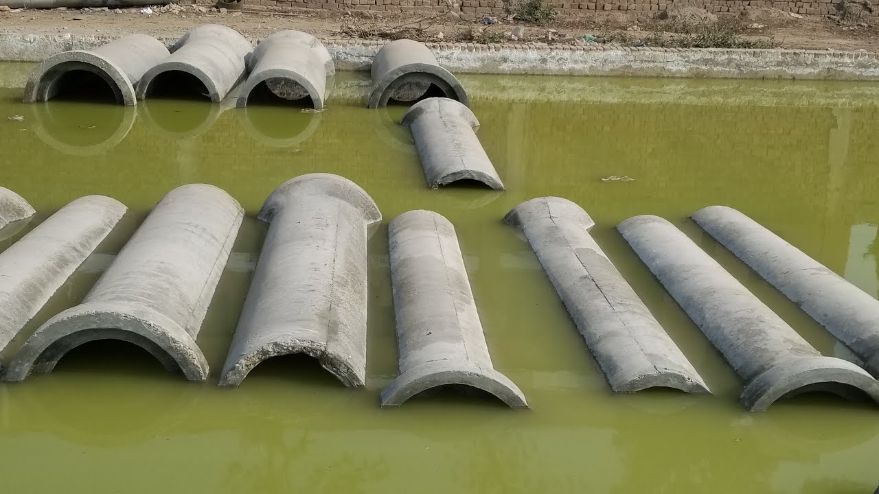 Precast (Making) Giant Concrete Drainage Pipe - YouTube