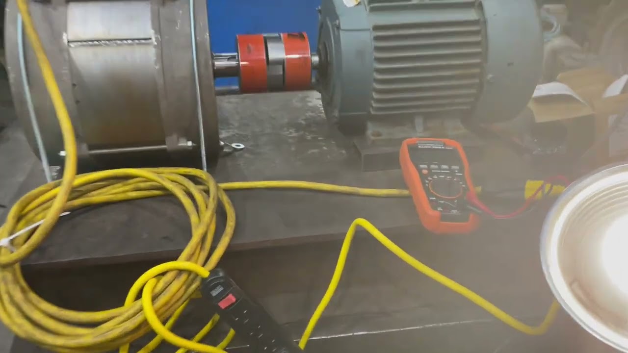 Brushless DC PMG Test - YouTube