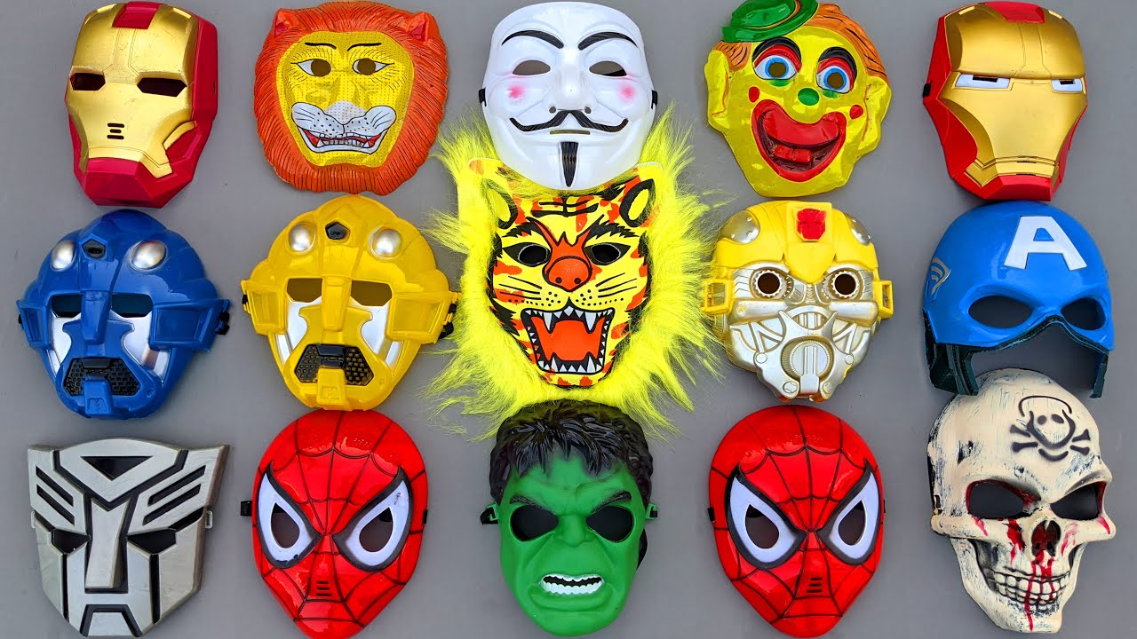 The Best Ultimate Superheroes Masks Are All Awesome | Spider-Man ...