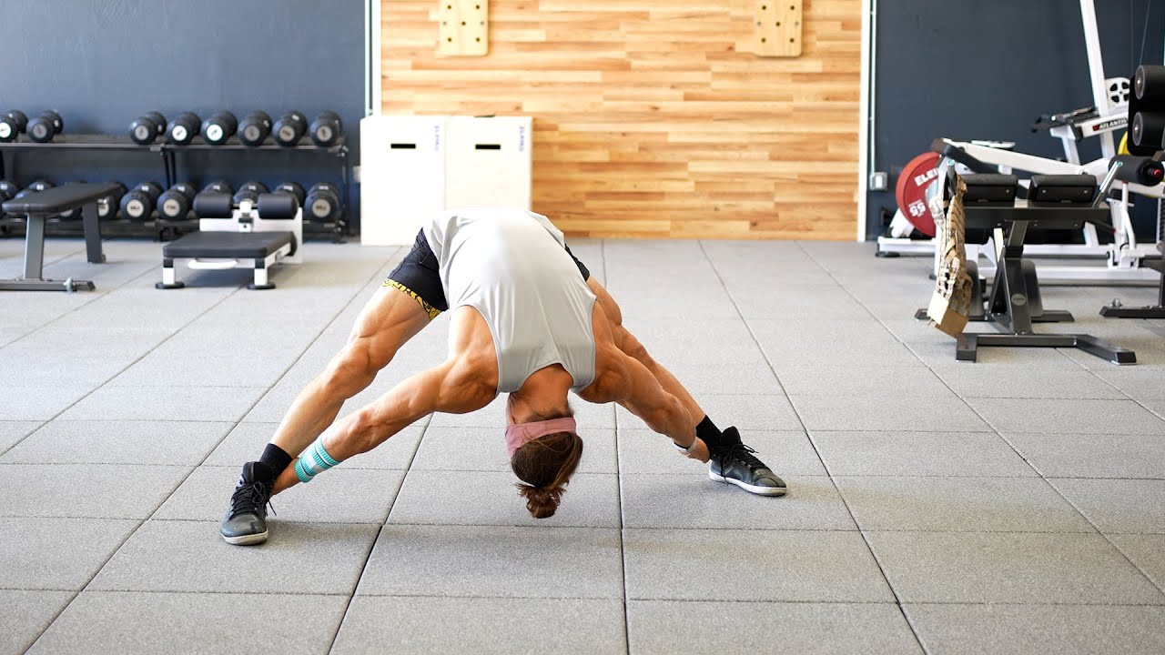 Middle Split with Knee Bends - YouTube