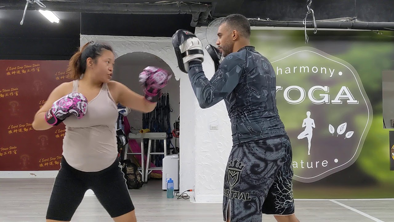 Wife Boxing at 31 Weeks Pregnant - YouTube