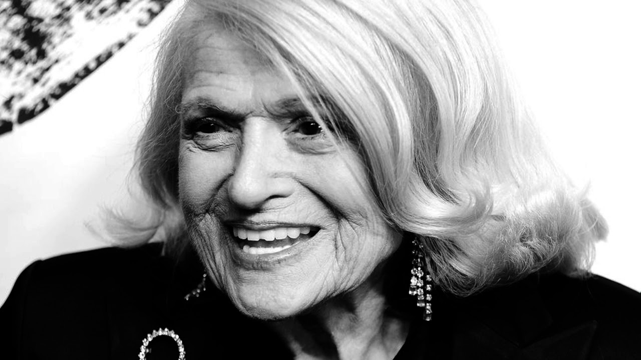 News Update Edith Windsor: Gay rights trailblazer dies aged 88 12/09/17 ...
