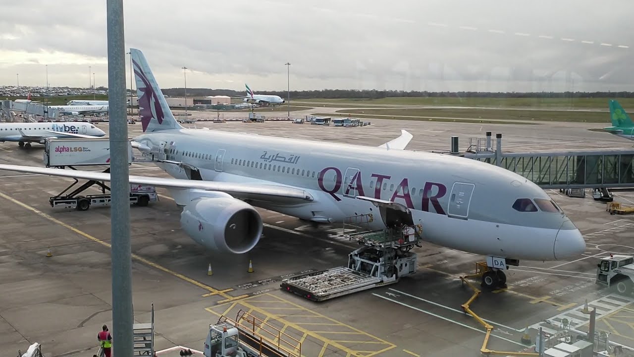 Qatar Airways Economy Class QR34 Birmingham to Doha – Boeing B787-8 ...