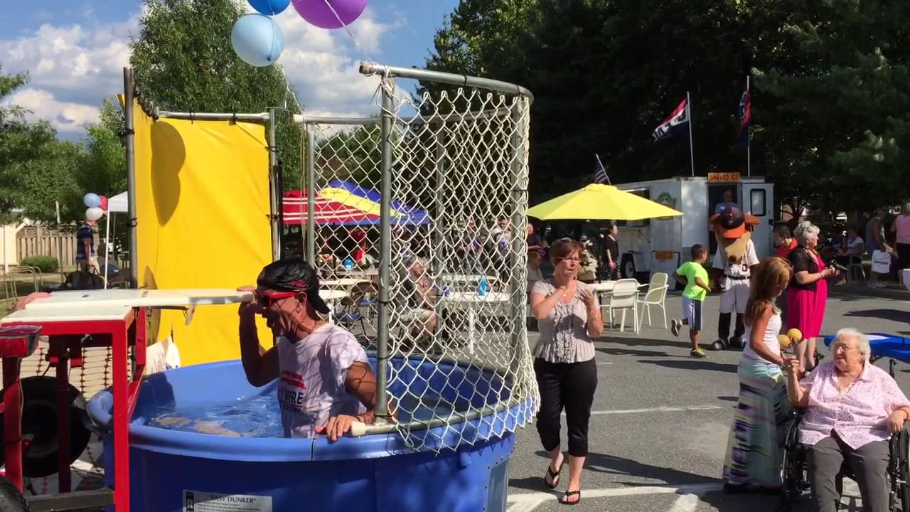Dunk Tank Fun - YouTube