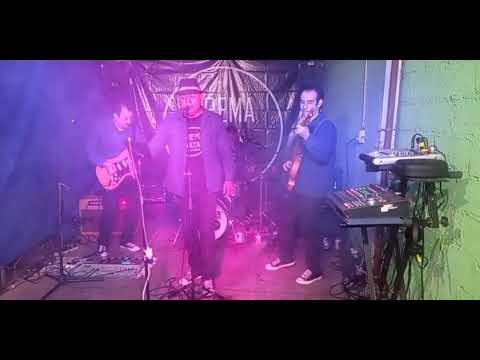 Crema y Nata - 16 Toneladas - Alberto Vázquez