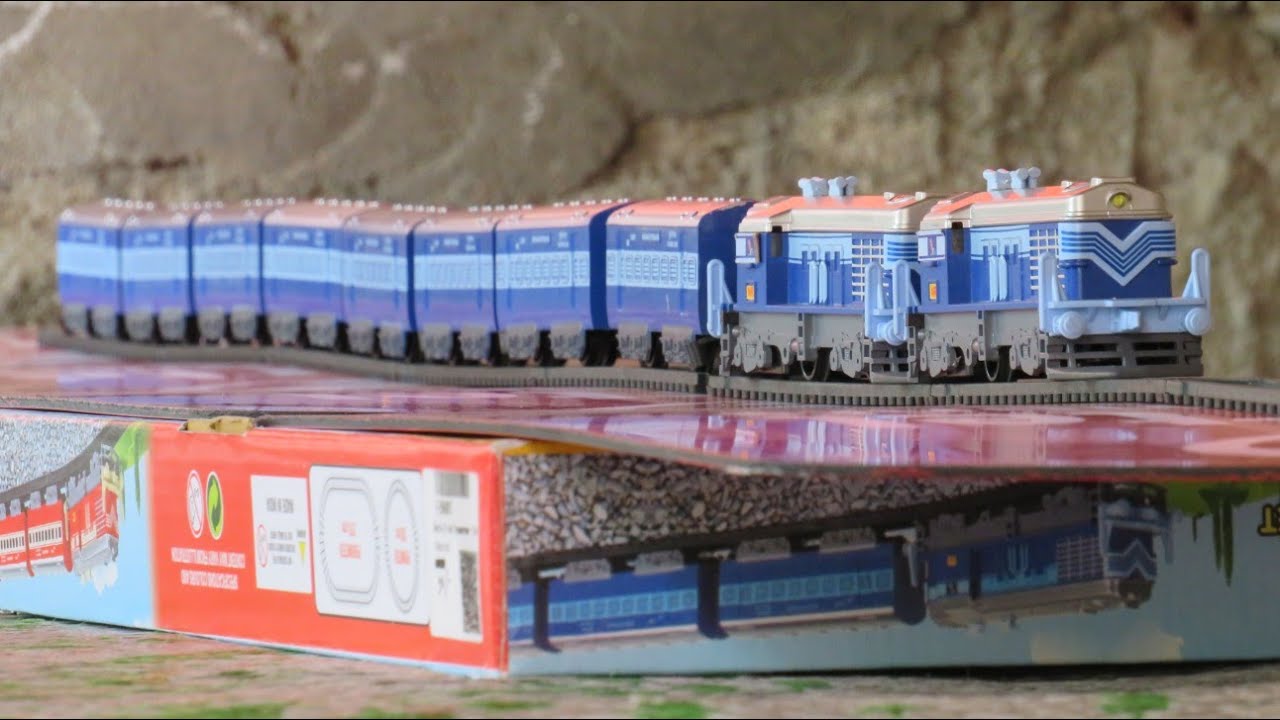 Long Frighter Train:Centy Train Toys Running With Two locomotives ...