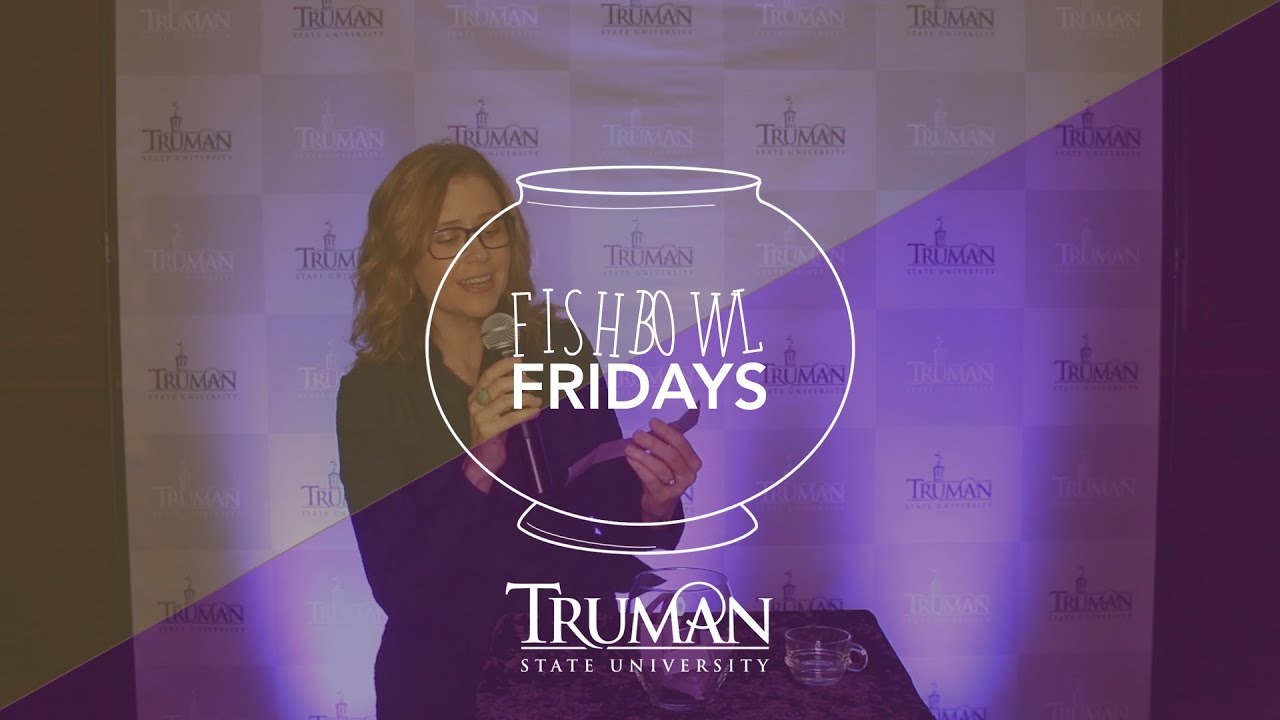 Fishbowl Friday: April 5 with Jenna Fischer - YouTube