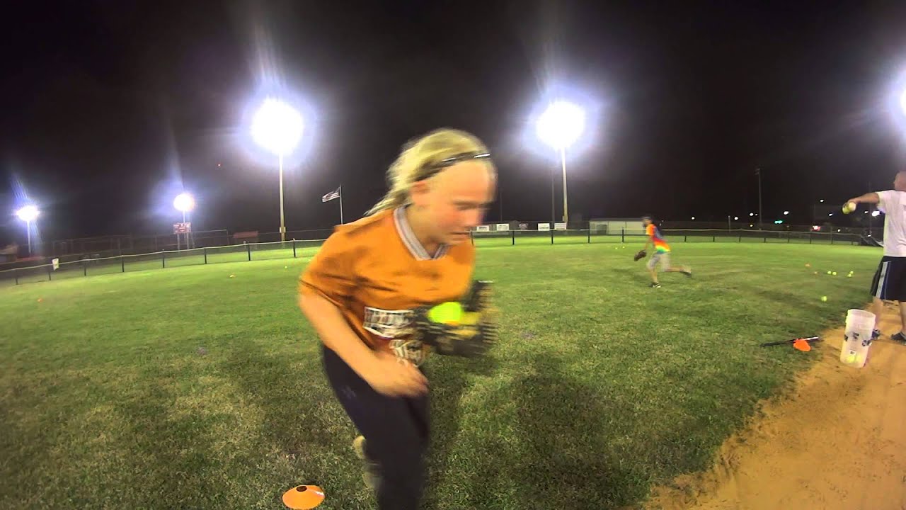 Pop Fly Fielding Drill - YouTube