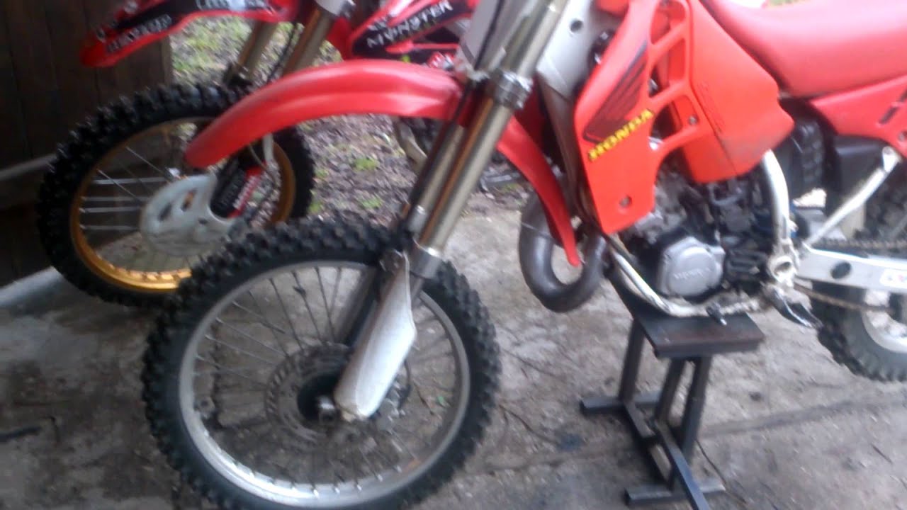 Honda CR125 1990 - YouTube
