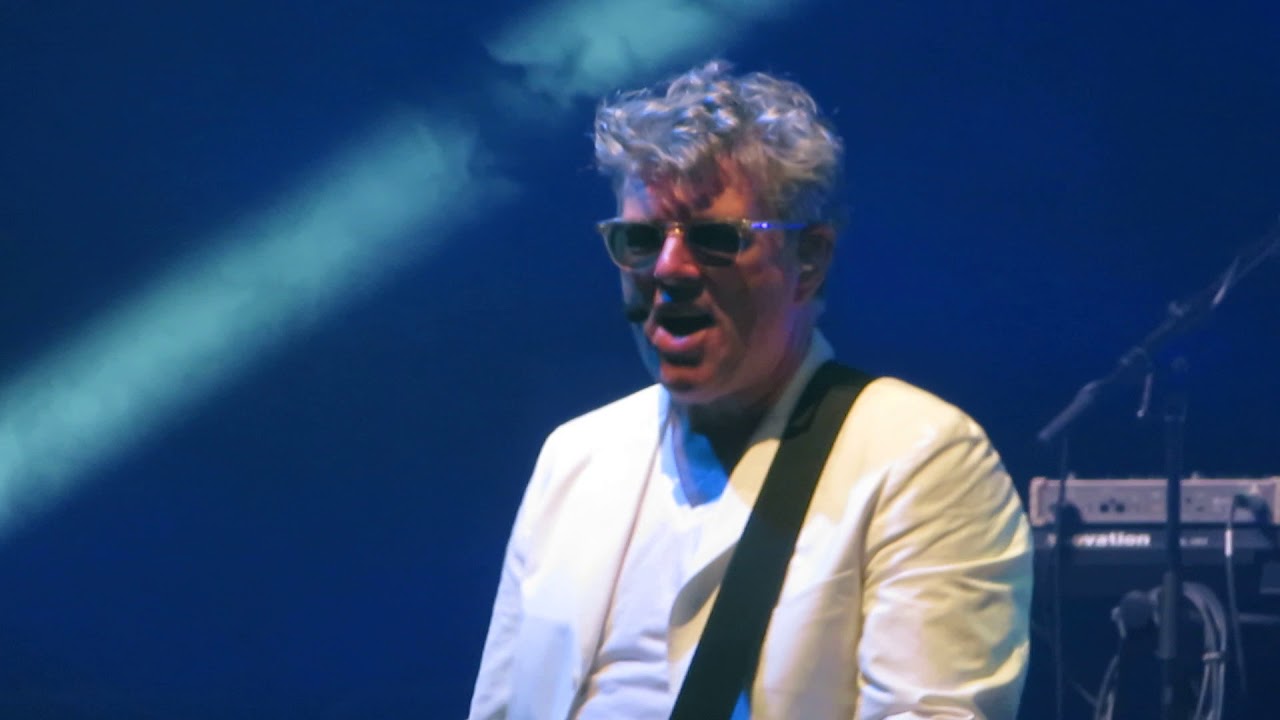 Tom Bailey (Thompson Twins) - Hold Me Now 30 Nov 2017 - YouTube