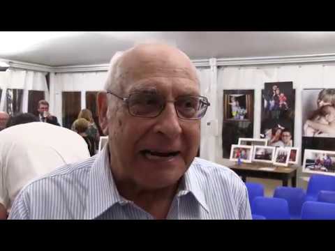 Un ricordo di Livio Labor, parla il Prof. Gennaro Acquaviva - YouTube