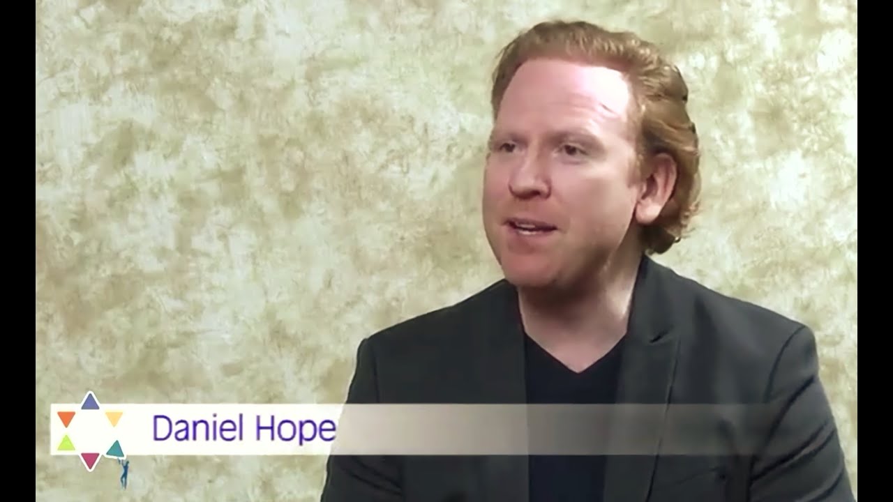 Interview with Daniel Hope - YouTube